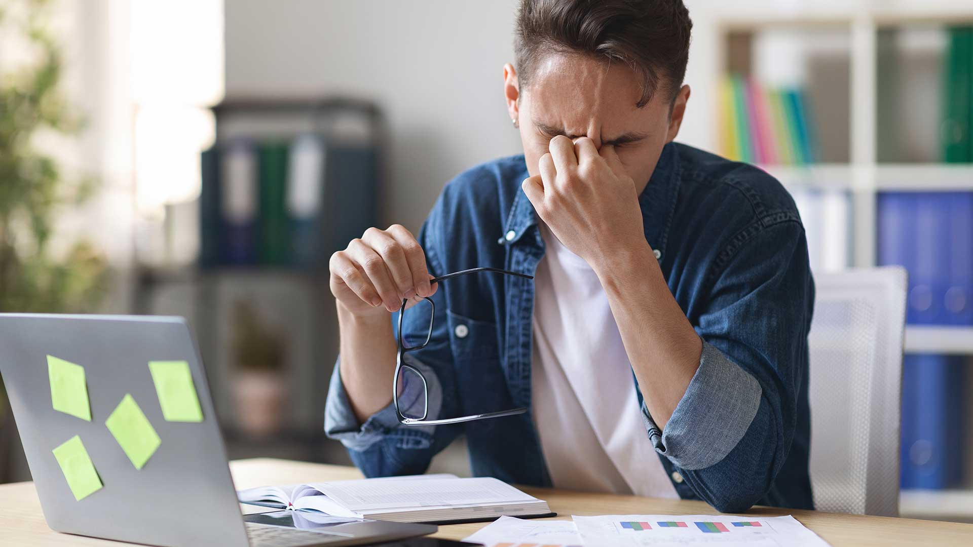 Computer Vision Syndrome: Causes, Symptoms & Treatments